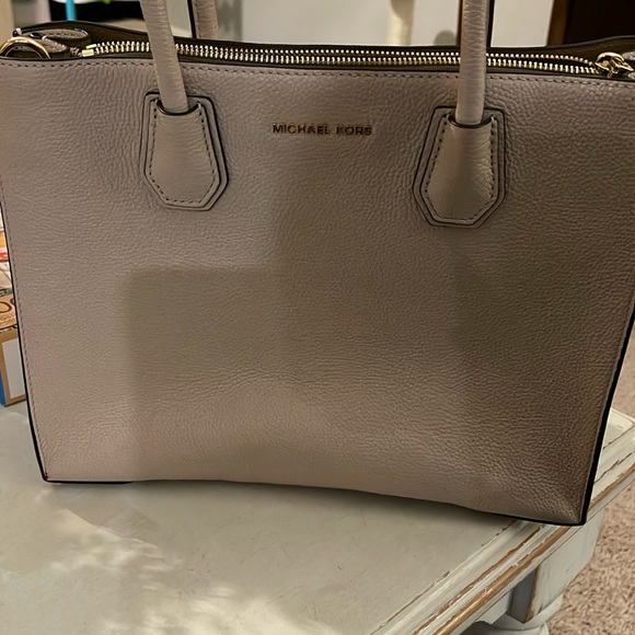 MICHAEL Michael Kors | Bags | Michael Kors Mercer Large Convertible ...